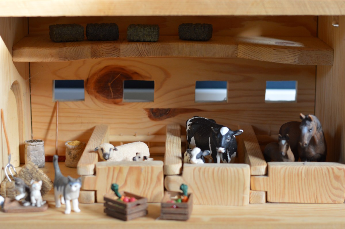 Montessori and plastic animals: A lifetime of learning – Our Montessori ...